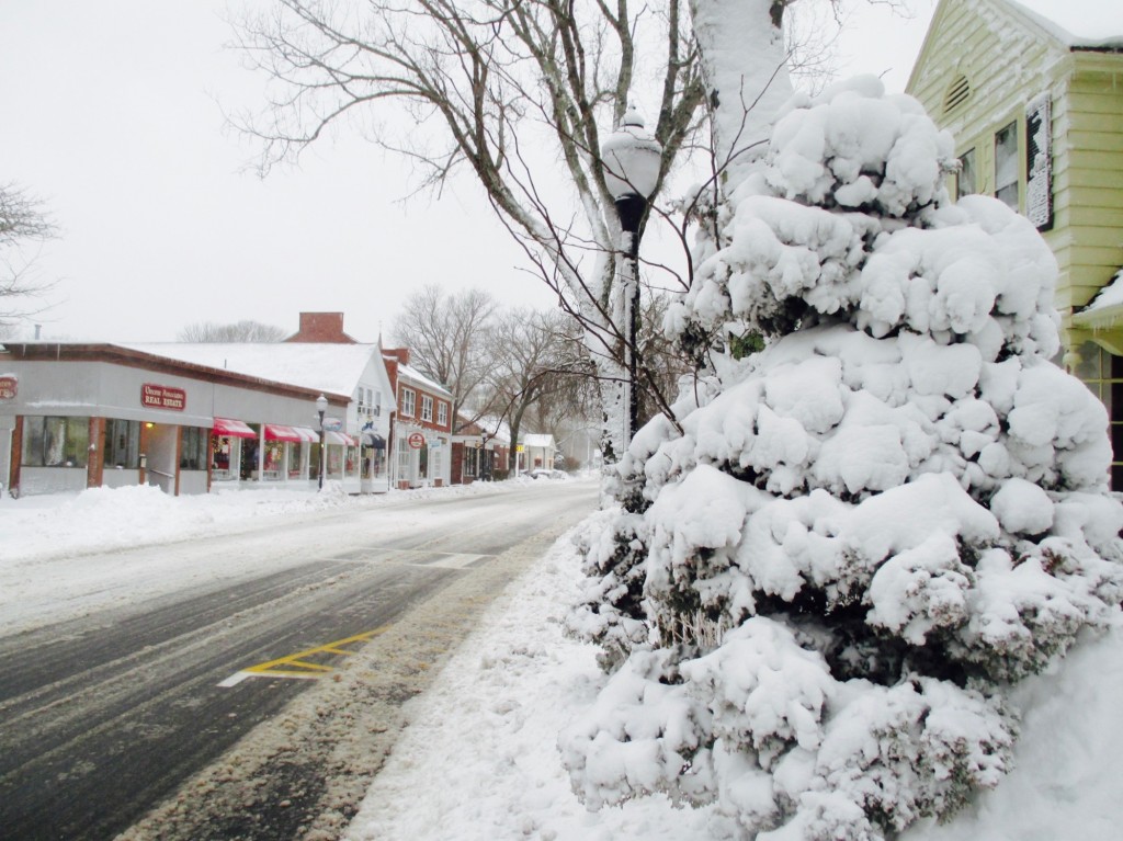Falmouth Main Street Snow Scene – Slideshow - Cape Cod Wave