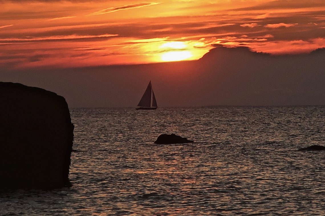 Harborview Beach/Sesuit Beach – Sunset Slideshow - Cape Cod Wave