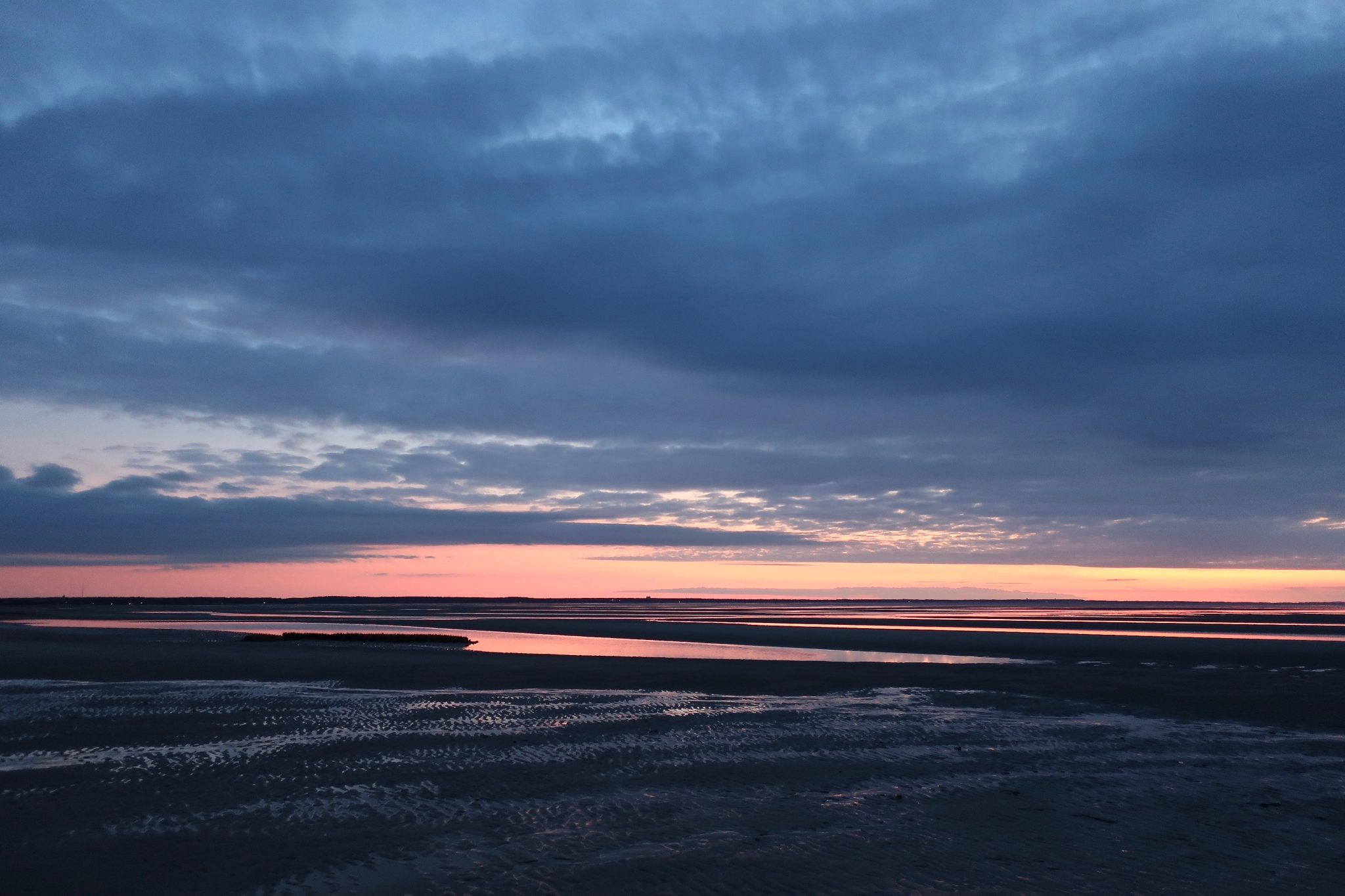 Kingsbury Beach Low Tide Sunset – Slideshow - Cape Cod Wave
