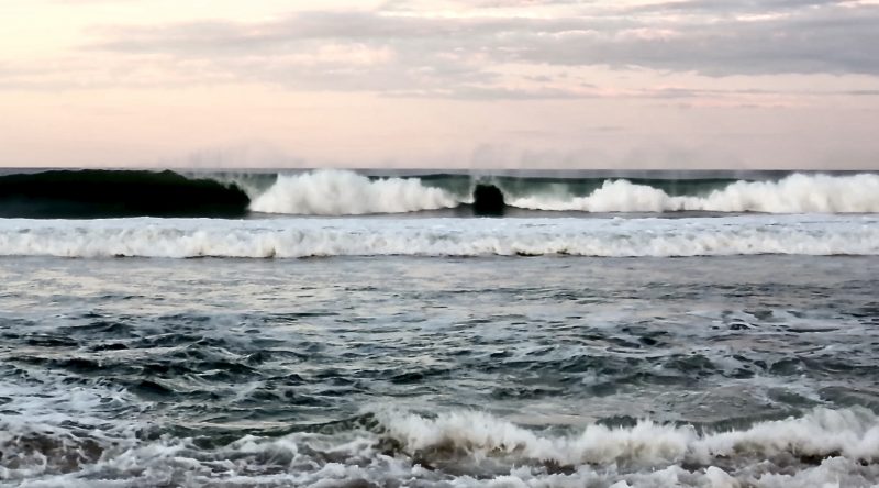 One Wellfleet Wave; 9-Second VIDEO - Cape Cod Wave